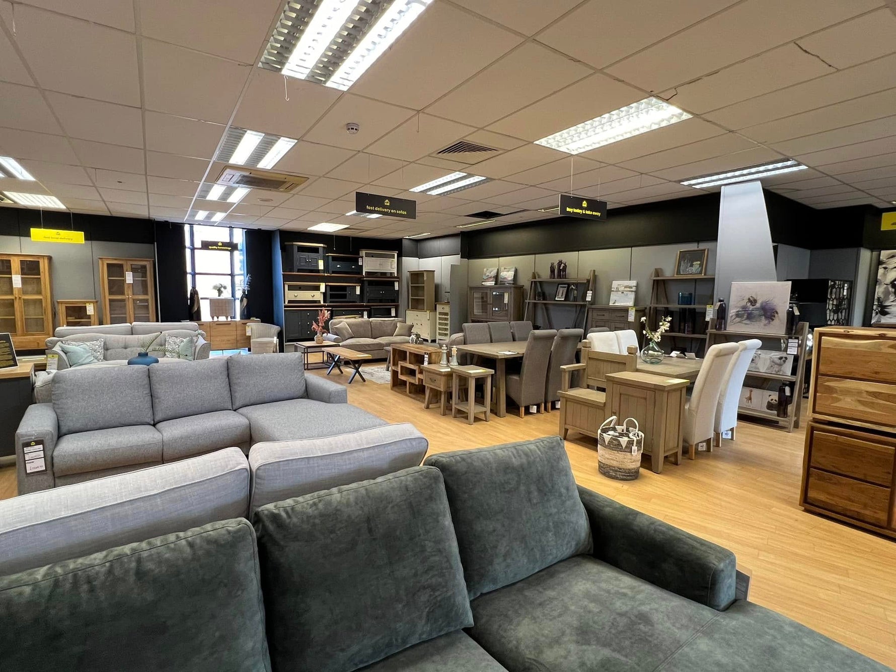 Spalding – The Furniture Warehouse